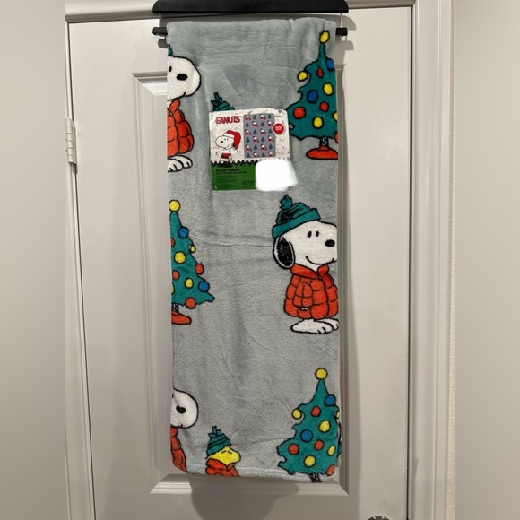 Peanuts | Holiday | Peanuts Christmas Snoopy Woodstock Puffer Jacket ...